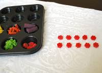 Colored Pasta. Hands On Counting, Sorting, and Pattern Activities