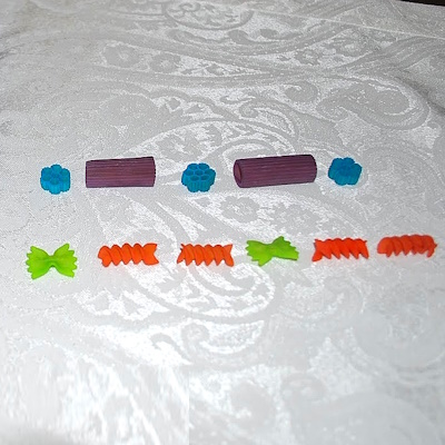 Colored Pasta. Hands On Counting, Sorting, and Pattern Activities